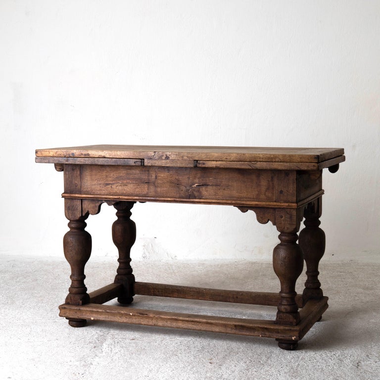 Table Swedish Extendable Baroque Period 1650-1750, Sweden at 1stDibs