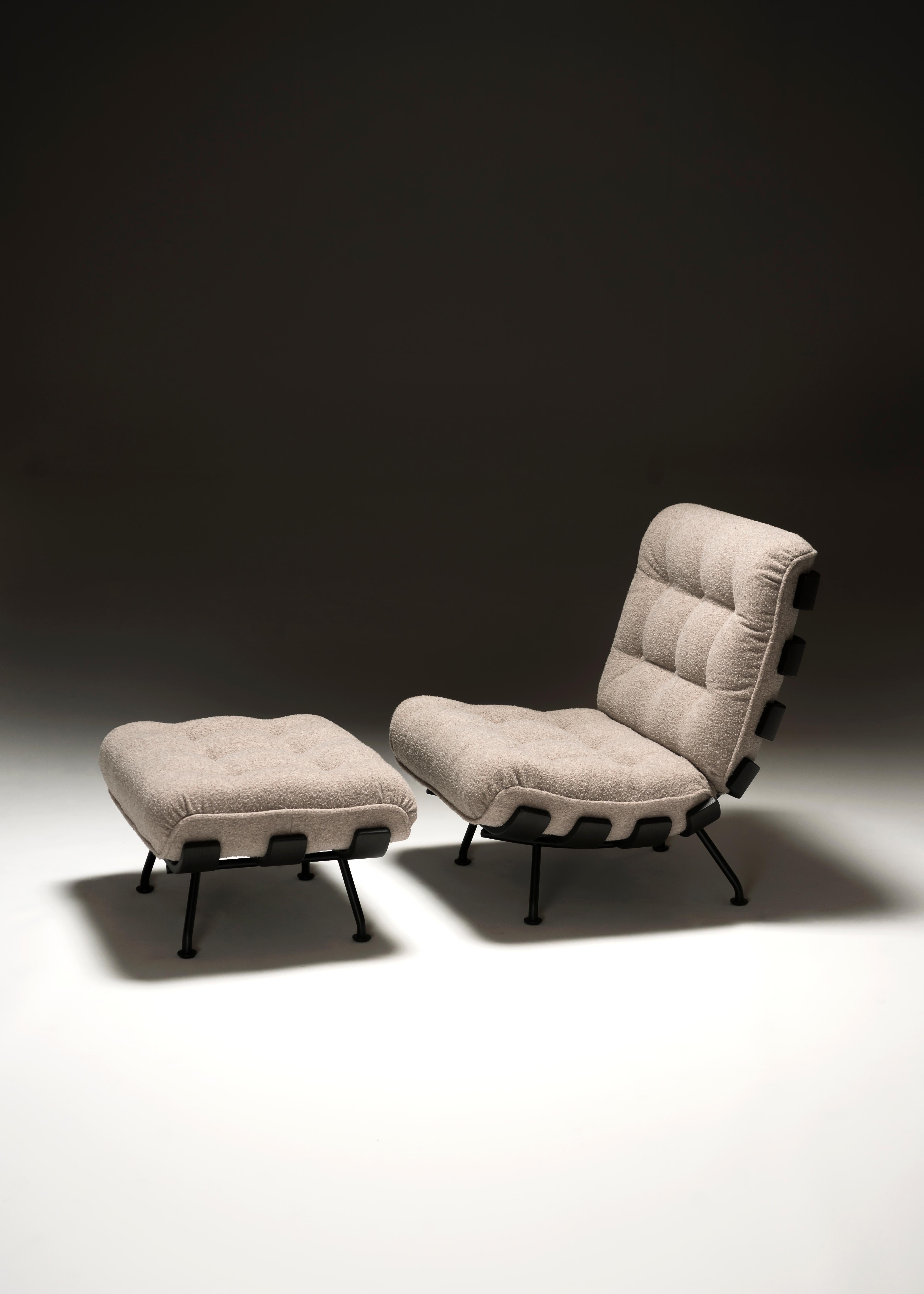 Tacchini Costela Ottoman Wool with Metal Base by Martin Eisler For Sale ...