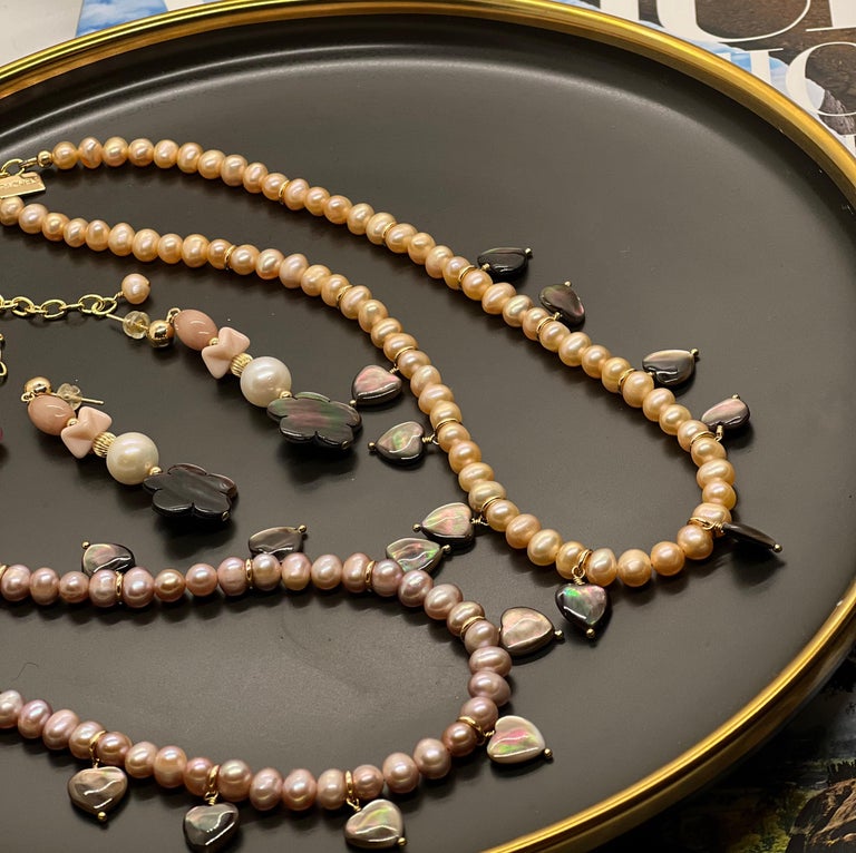 Tahitian Shell with Lavender Pearl Necklace For Sale at 1stDibs