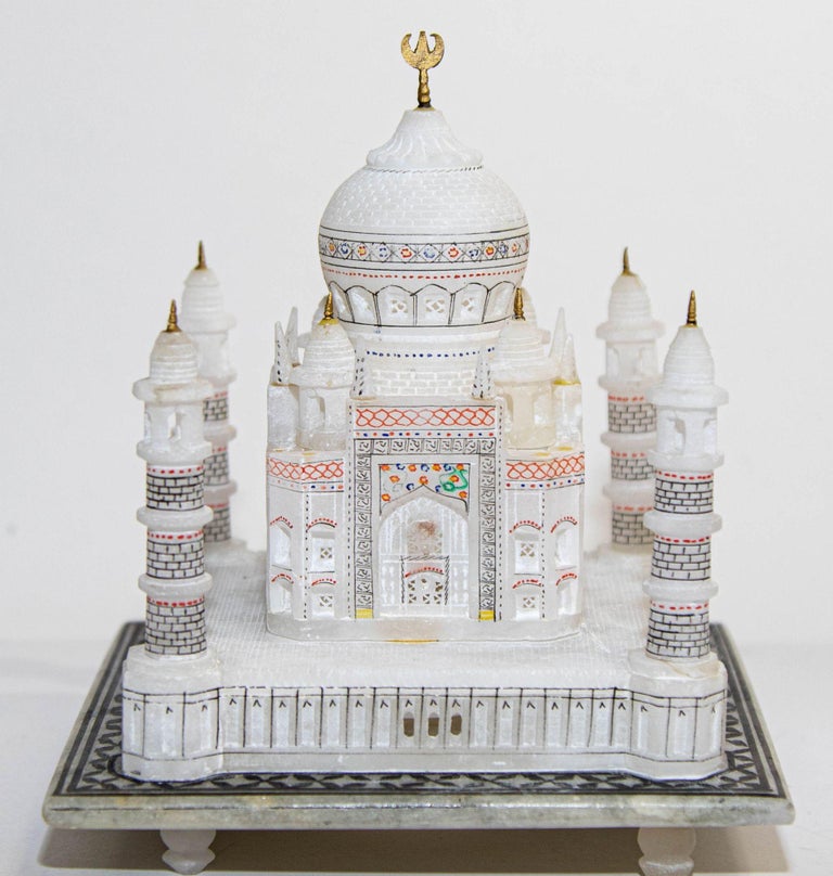 Taj Mahal White Marble Hand-Crafted Collectible Miniature Model For ...
