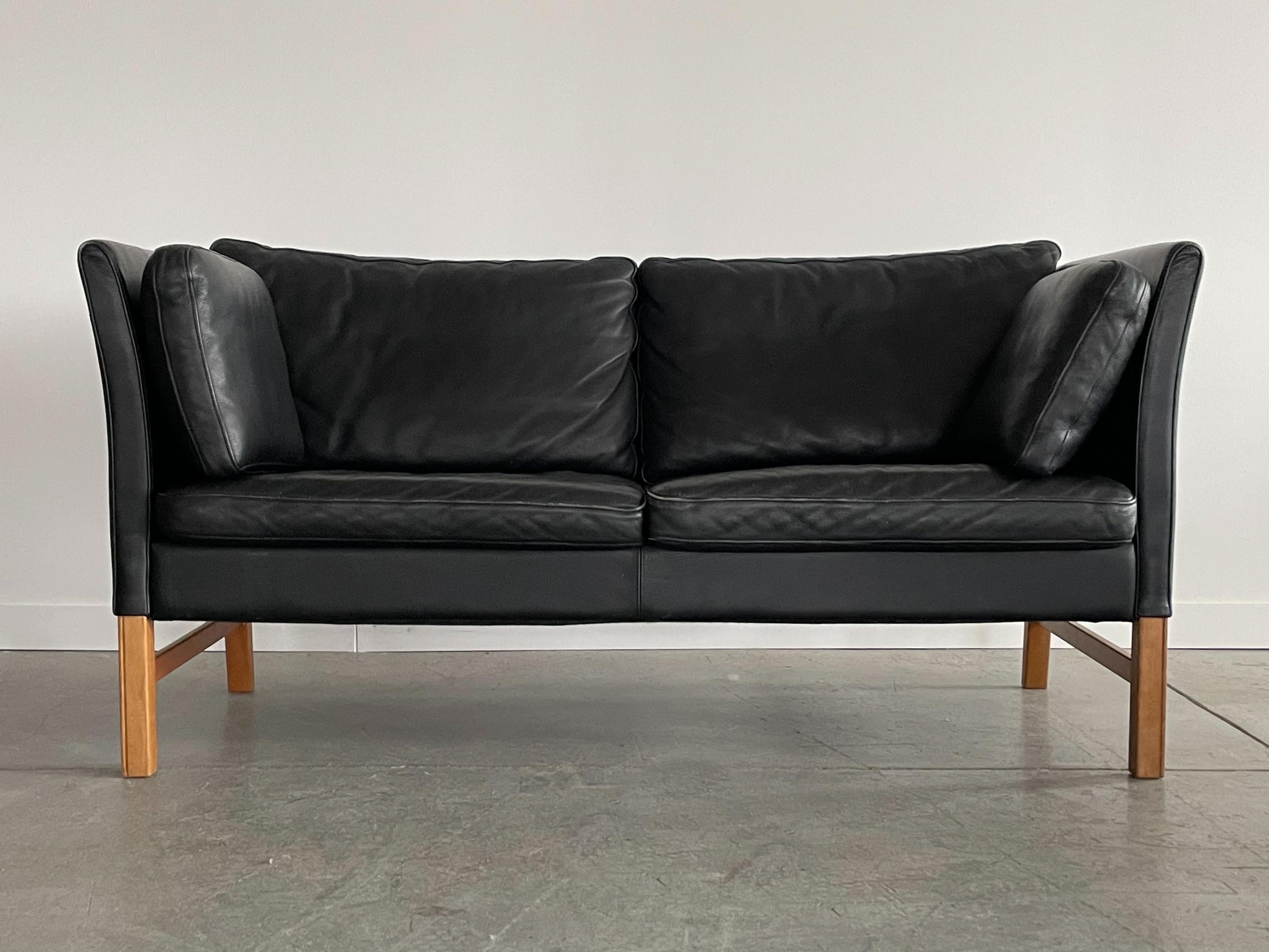 Takashi Okamura and Erik Marquardsen Leather Two-seater Sofa for Skipper For Sale at 1stDibs