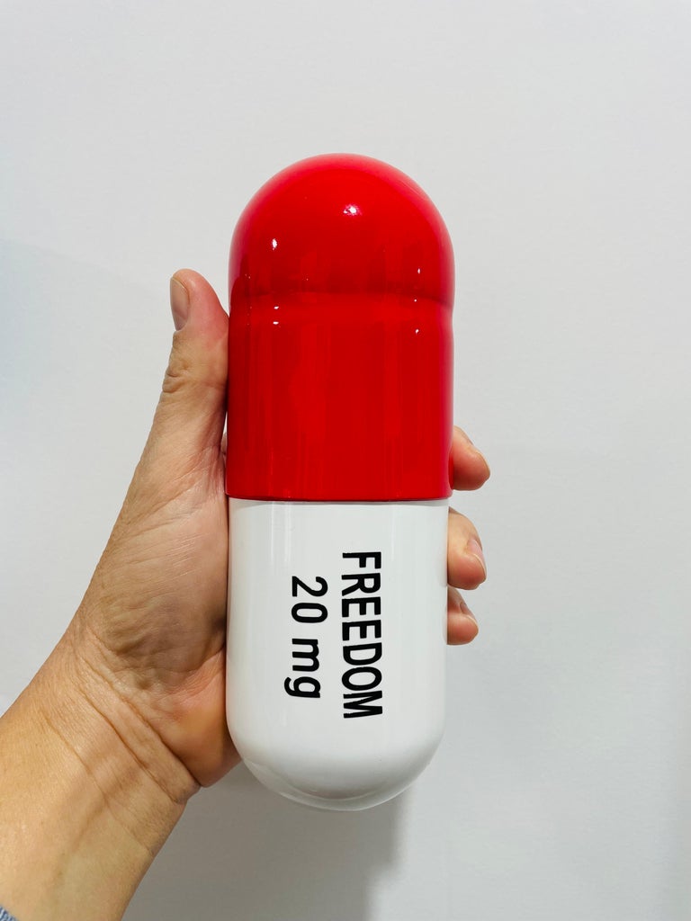 Tal Nehoray - 20 MG Freedom pill (white and red) - figurative sculpture ...