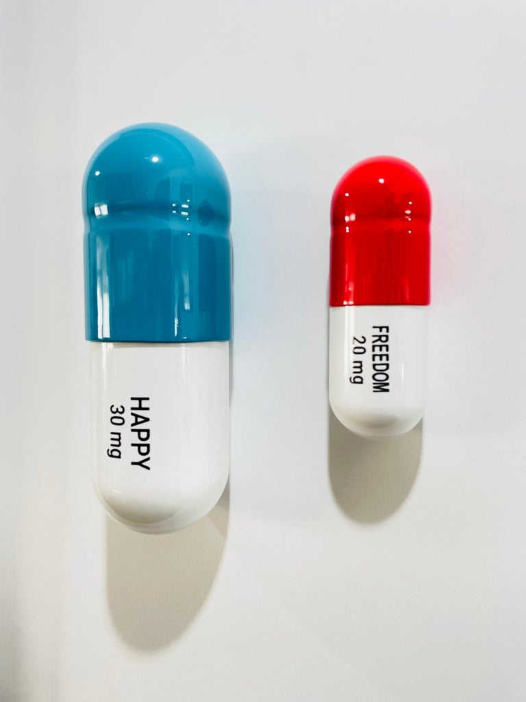 Tal Nehoray - 30 MG Happy 20 MG freedom pill Combo (red, turquoise ...