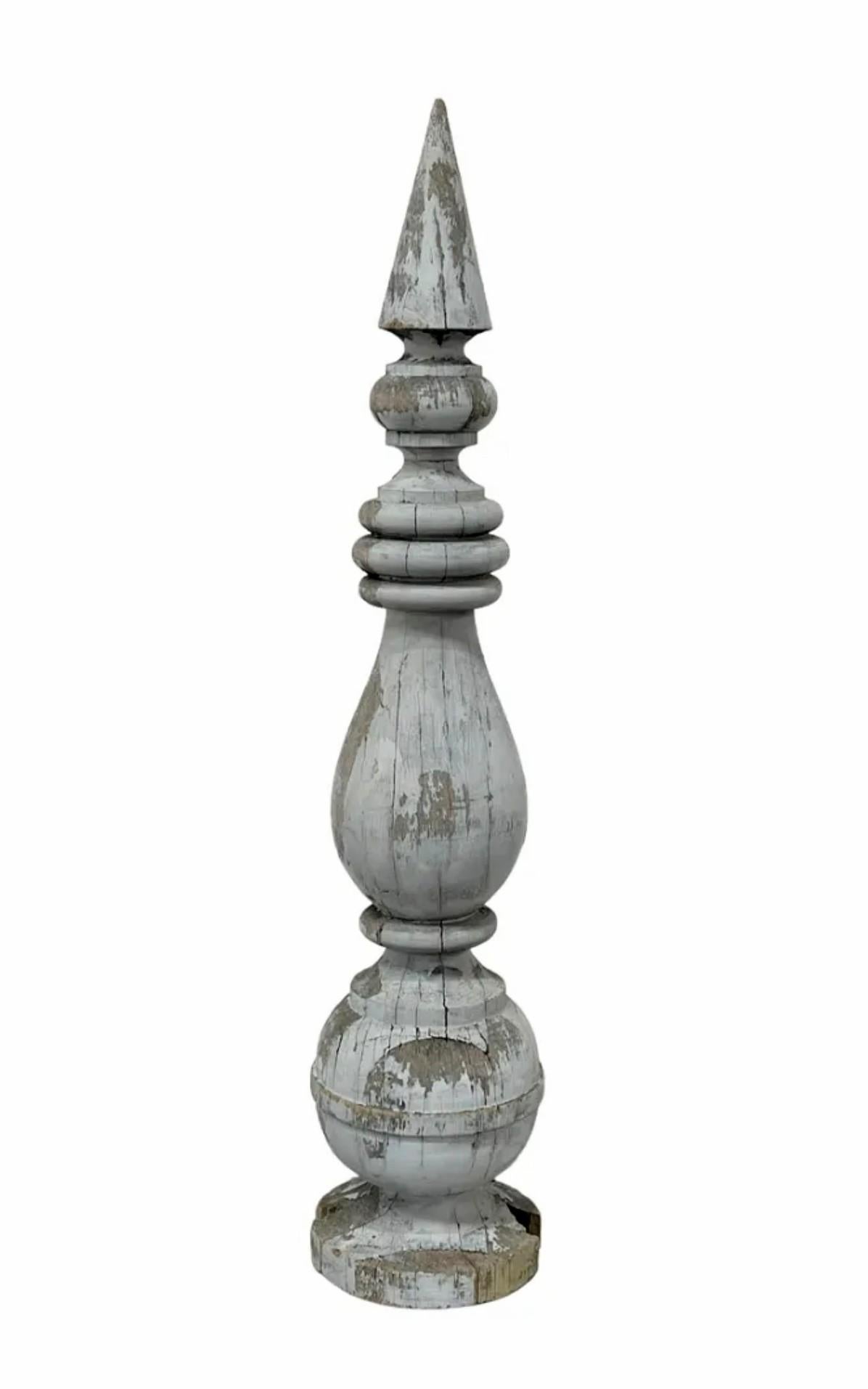 Tall 19th Century Architectural Painted Wood Finial For Sale at 1stDibs