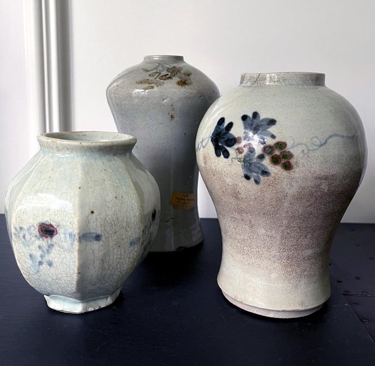 Tall Korean Ceramic Storage Jar Joseon Dynasty For Sale at 1stDibs