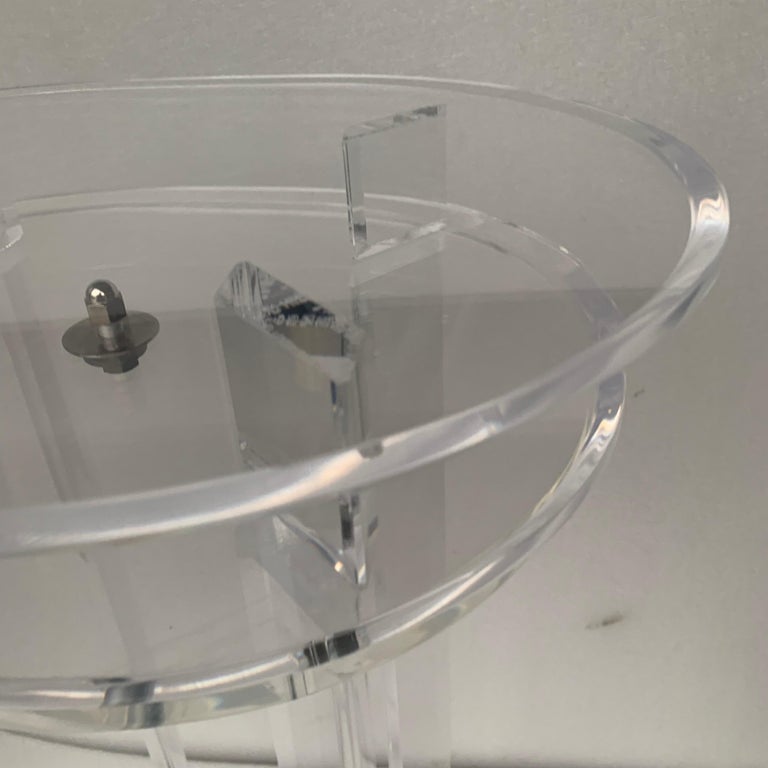 Tall Mid-Century Modern Rotating Top Lucite Pedestal at 1stDibs