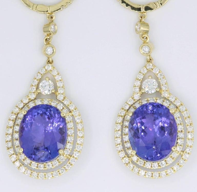 Ohrringe mit Tansanit und Diamanten 13,13 Karat 18K Gelbgold im Angebot bei 1stDibs