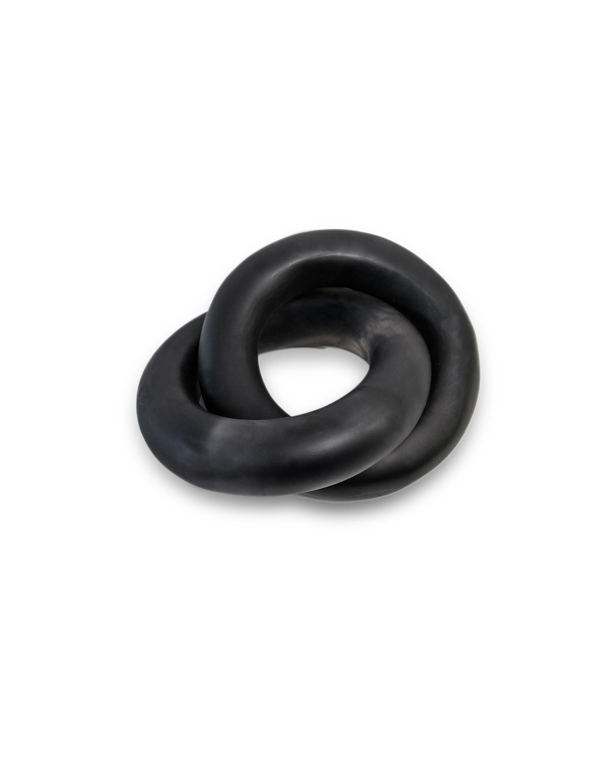 Tapalpa Handmade Black and Clear Resin Chain Sculpture, in Stock For ...