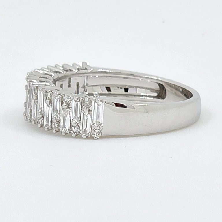 Taper Diamond Band Ring in 18 Karat White Gold For Sale at 1stDibs