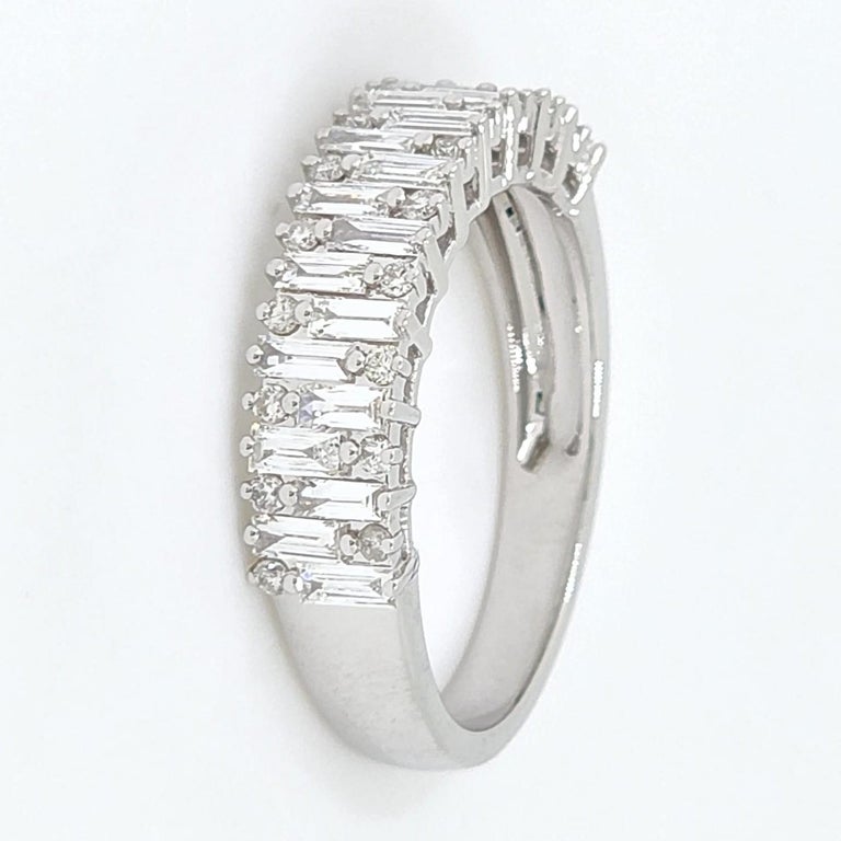 Taper Diamond Band Ring in 18 Karat White Gold For Sale at 1stDibs