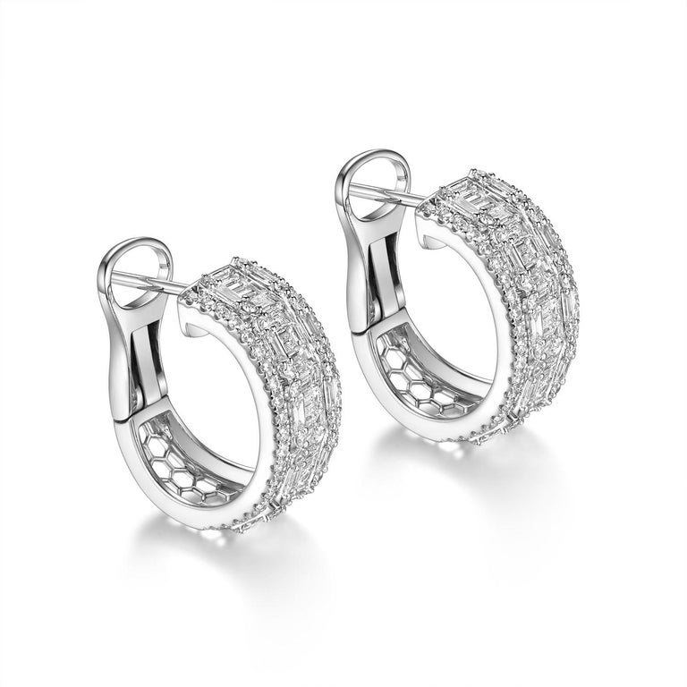 Taper Diamond Hoop Earrings in 18 Karat White Gold For Sale at 1stDibs