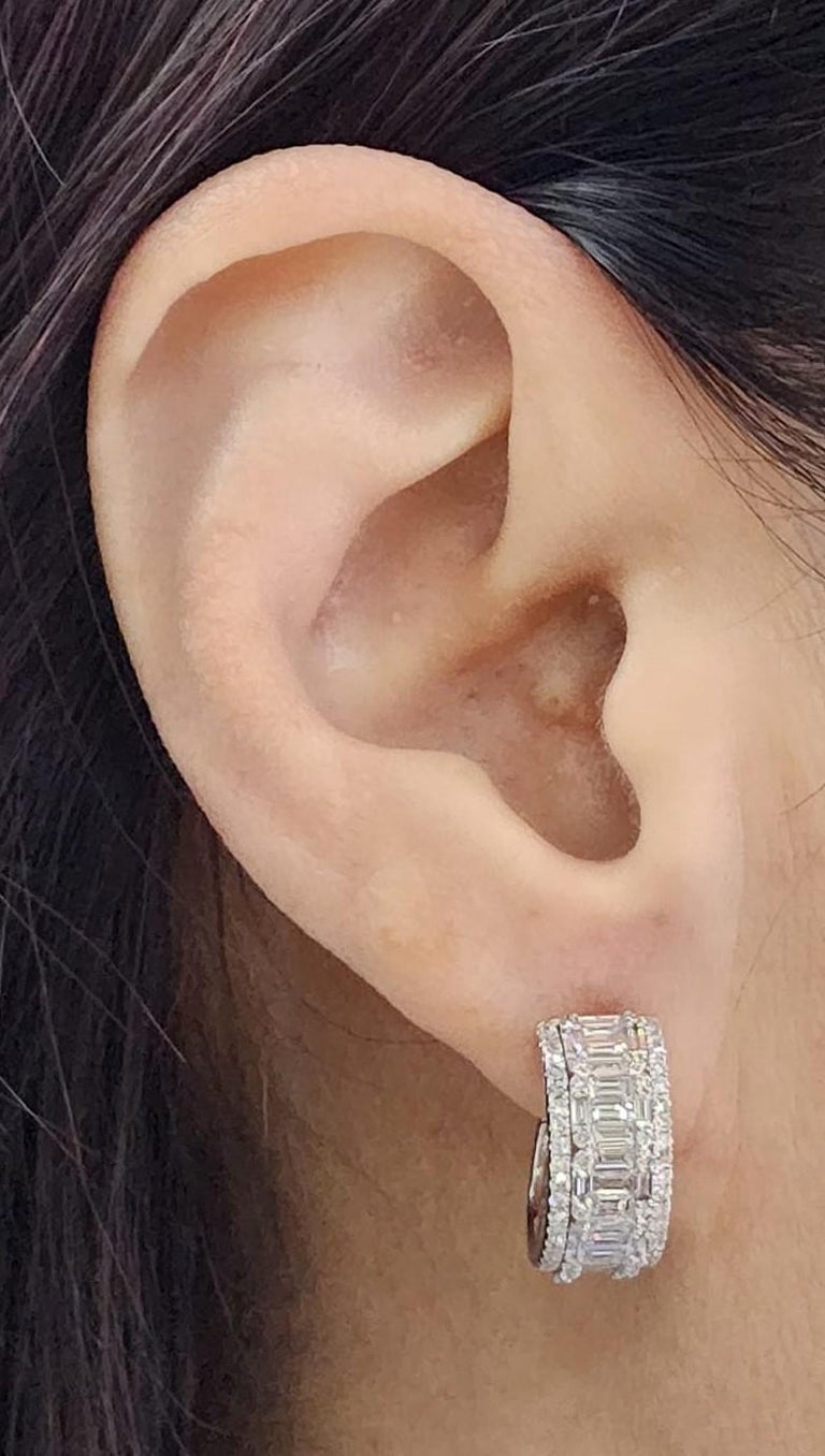 Taper Diamond Hoop Earrings in 18 Karat White Gold For Sale at 1stDibs