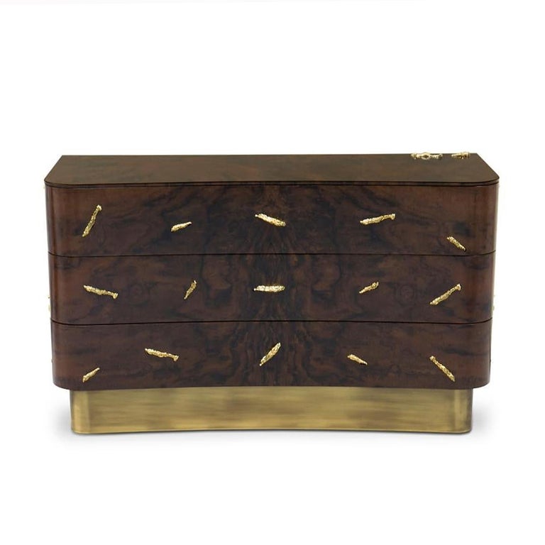 Tarius Chest of Drawers For Sale at 1stDibs