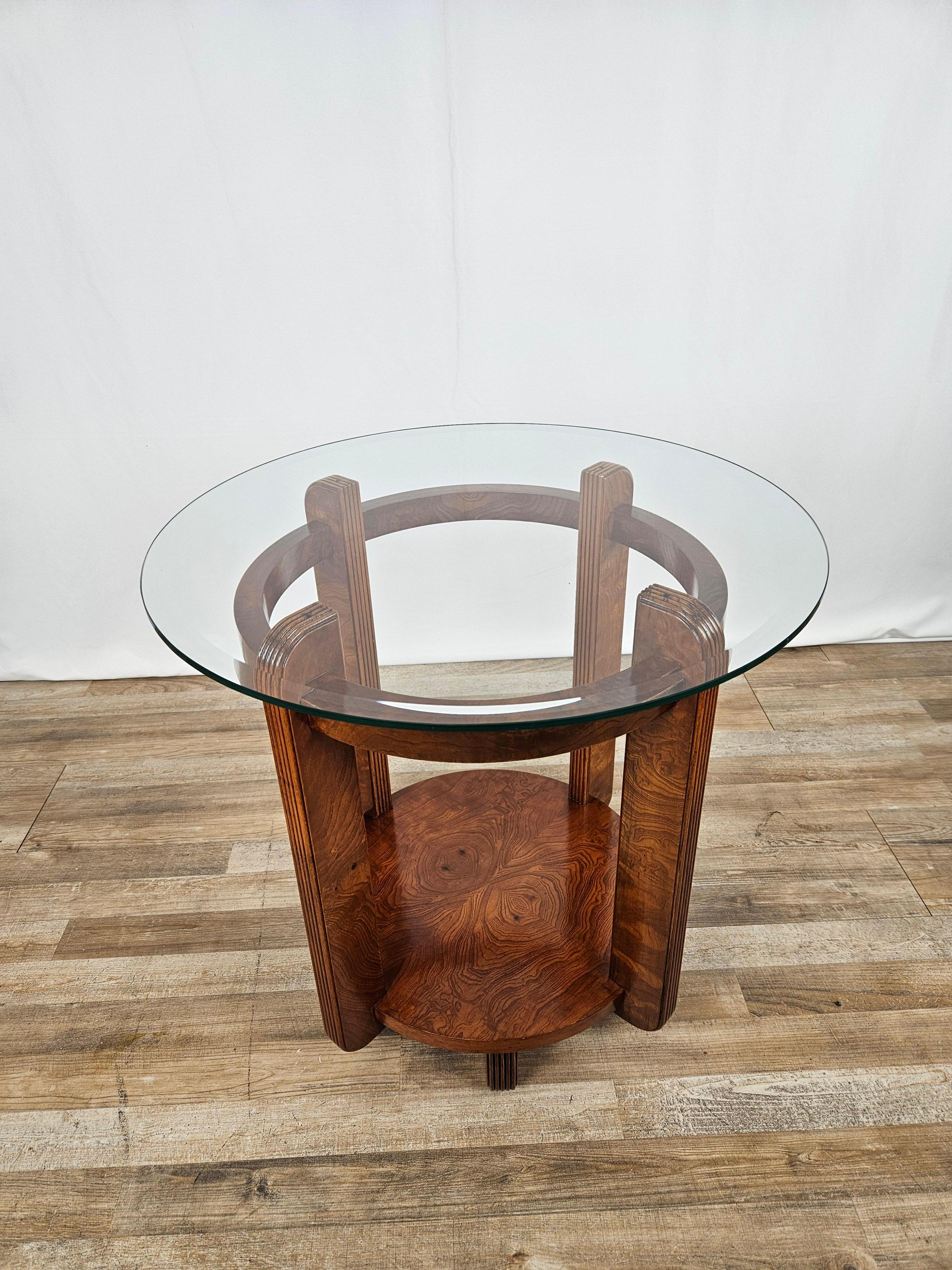 Tavolino Art Decò rivestito in radica con piano in vetro at 1stDibs