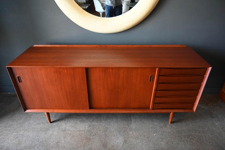 Teak Credenza Model 29 by Arne Vodder for Sibast Furniture, circa 1960 ...