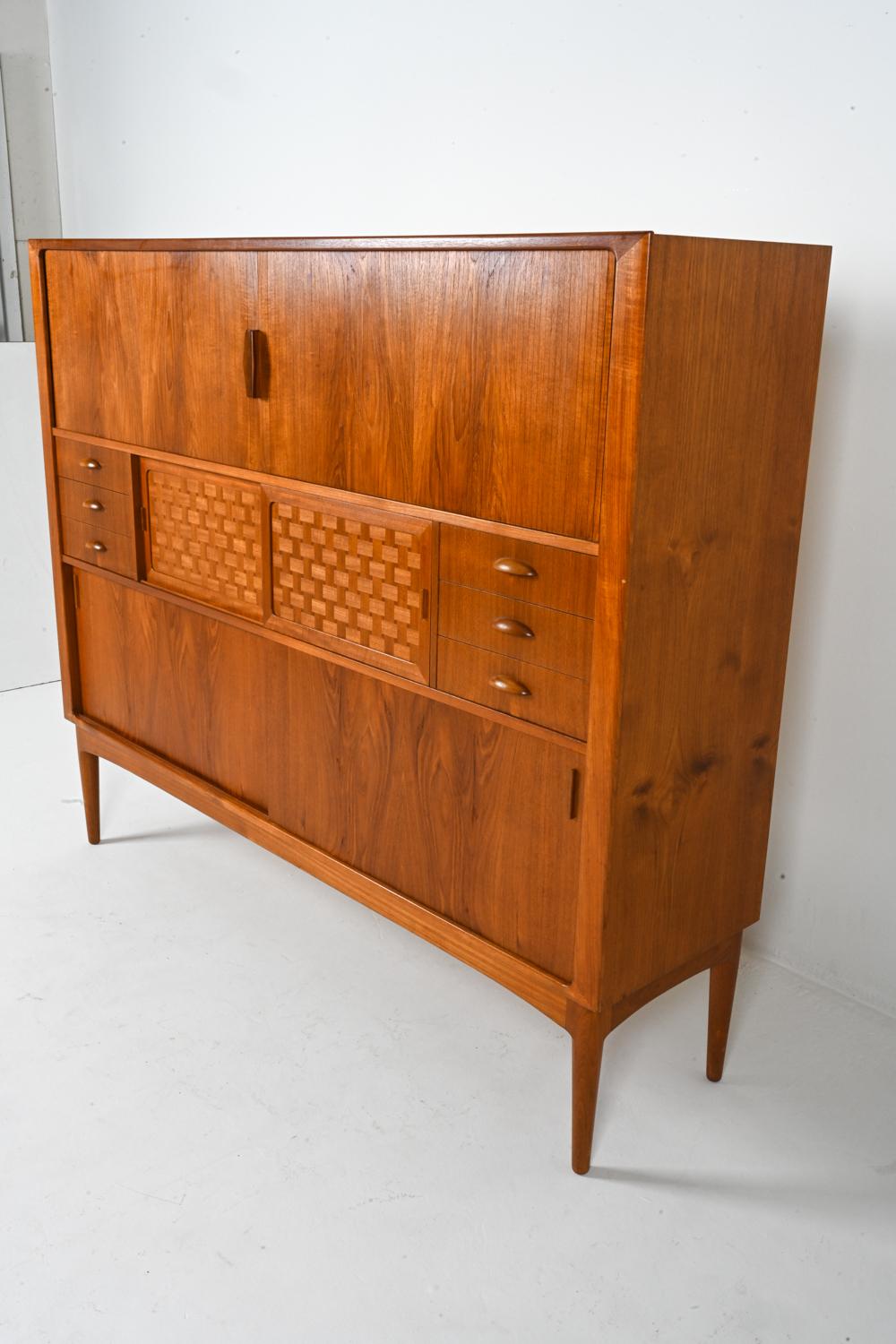 Teak Sideboard by Johannes Andersen for Uldum, Denmark 1960's For Sale ...