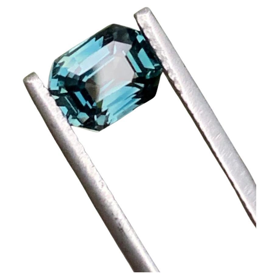 Teal / Green Fancy Color Natural Sri Lankan Sapphire For Sale at 1stDibs