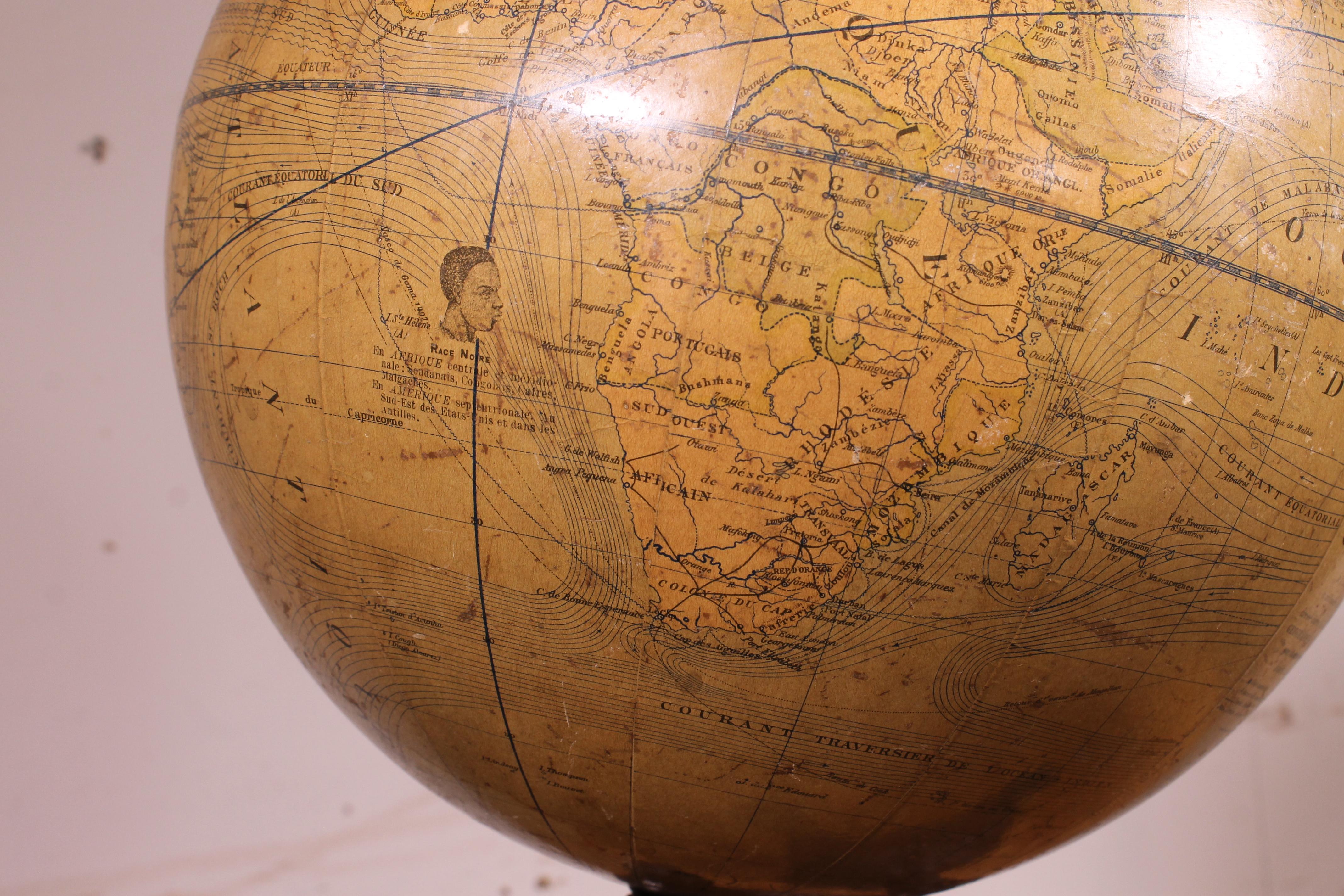 Globe terrestre L Windels Bruxelles -19° siècle En vente sur 1stDibs