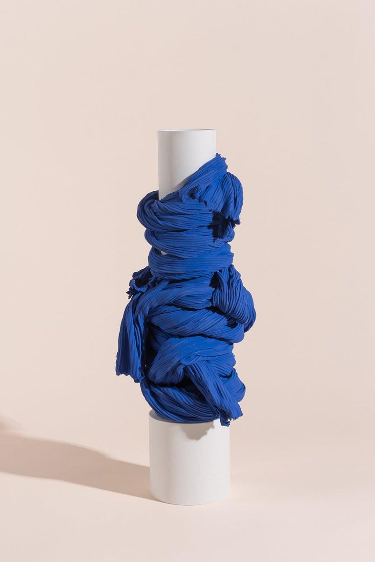 Tertium Quid Vase S3 Porcelain Blue and White Fabric Texture For Sale ...