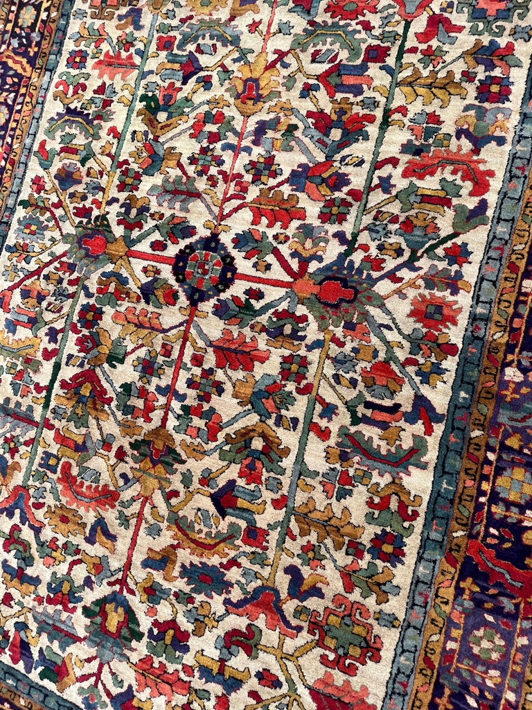 Tetex Rug Design Hériz Sérapi For Sale at 1stDibs