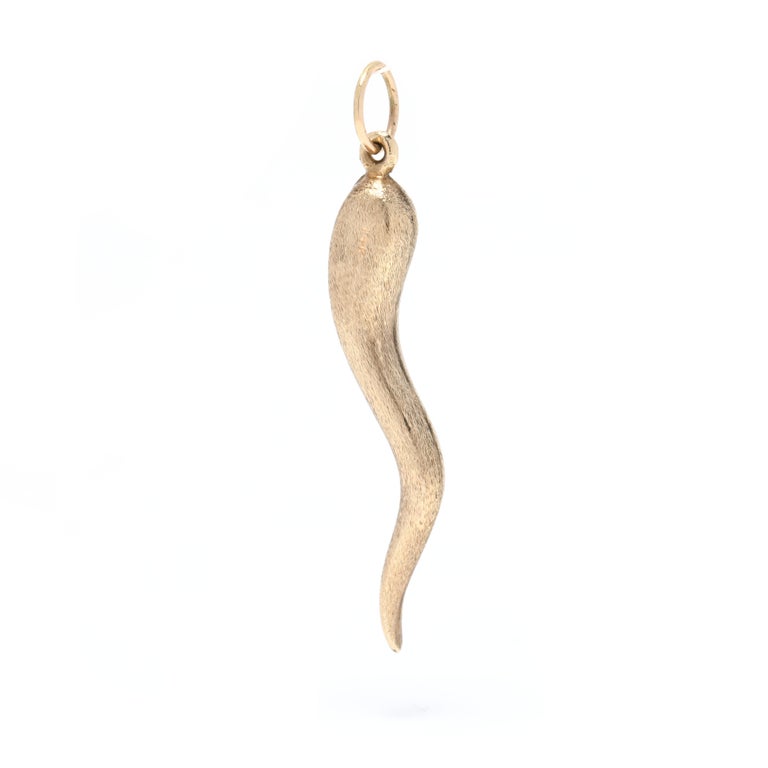Textured Cornicello Horn Charm, 14k Yellow Gold For Sale at 1stDibs