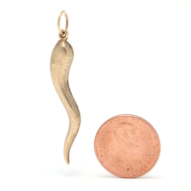 Textured Cornicello Horn Charm, 14k Yellow Gold For Sale at 1stDibs