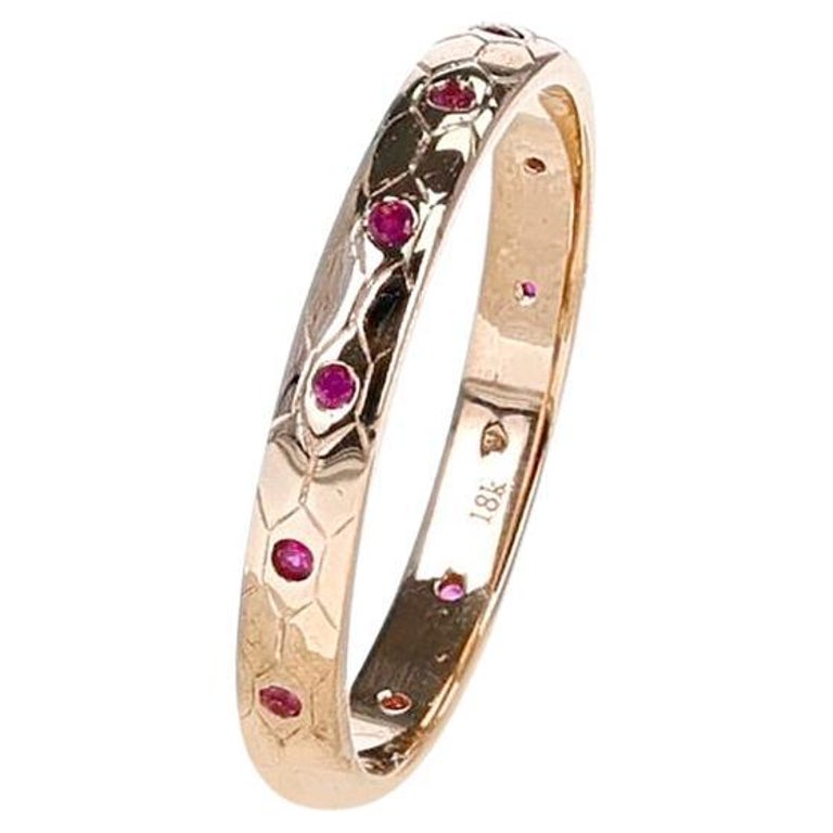 Textured Gold Band with Ruby, 18k For Sale at 1stDibs