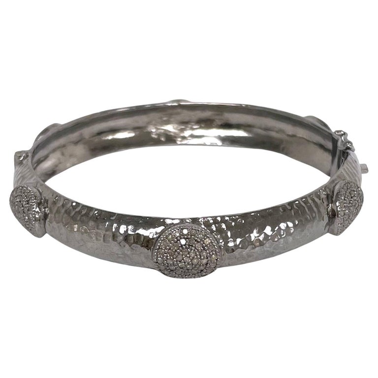 Textured Silver Bangle with Diamonds Paradizia Bracelet For Sale at 1stDibs