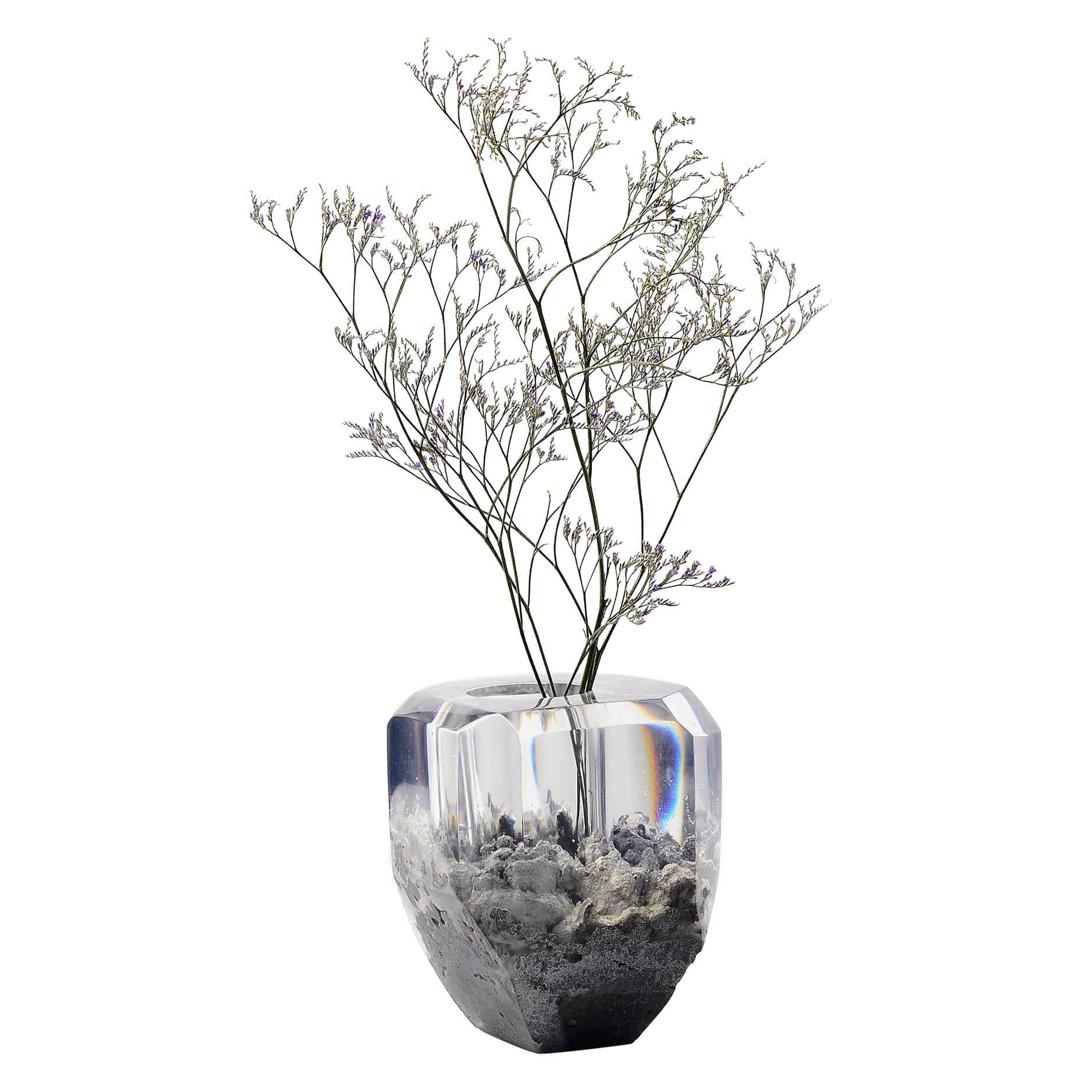The Diamond Vase Handmade by Jule Cats For Sale at 1stDibs