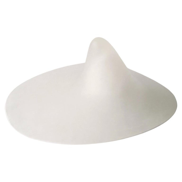 The Good Silverware Hide Alabaster Vase N.04 by Scattered Disc Objects ...