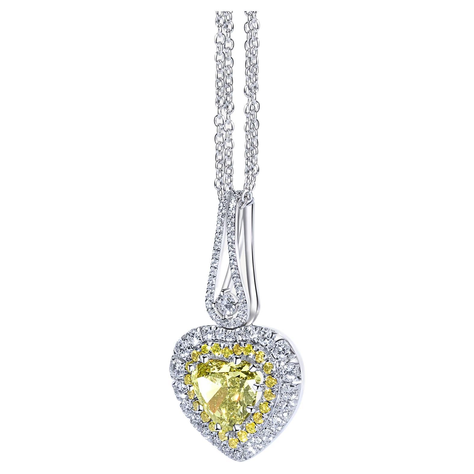 Heart-Shaped Diamond Pendat For Sale at 1stDibs