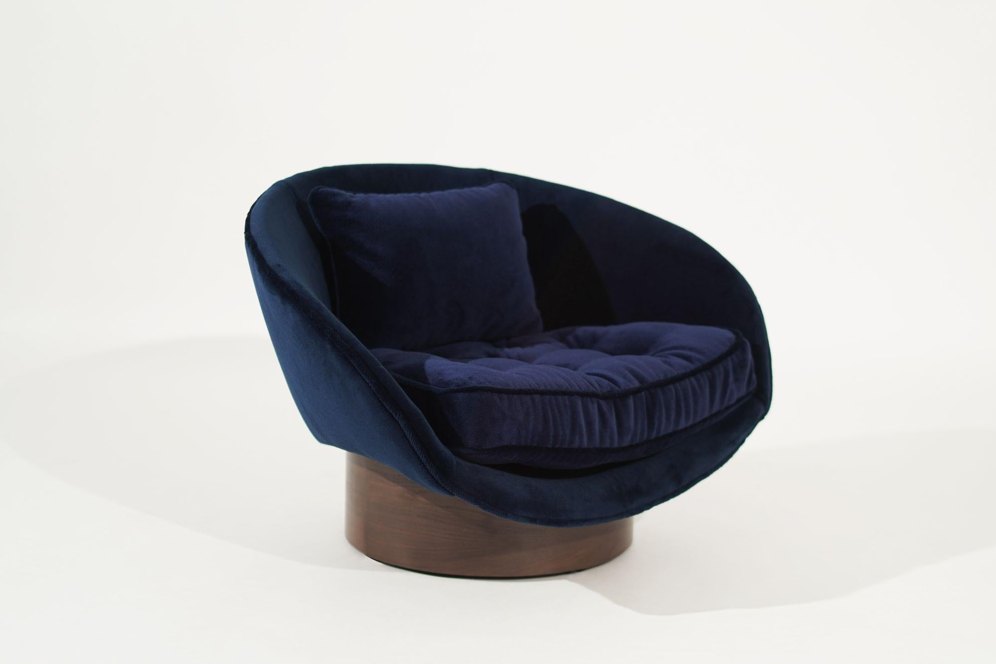 Loop Chair by Stamford Modern For Sale at 1stDibs