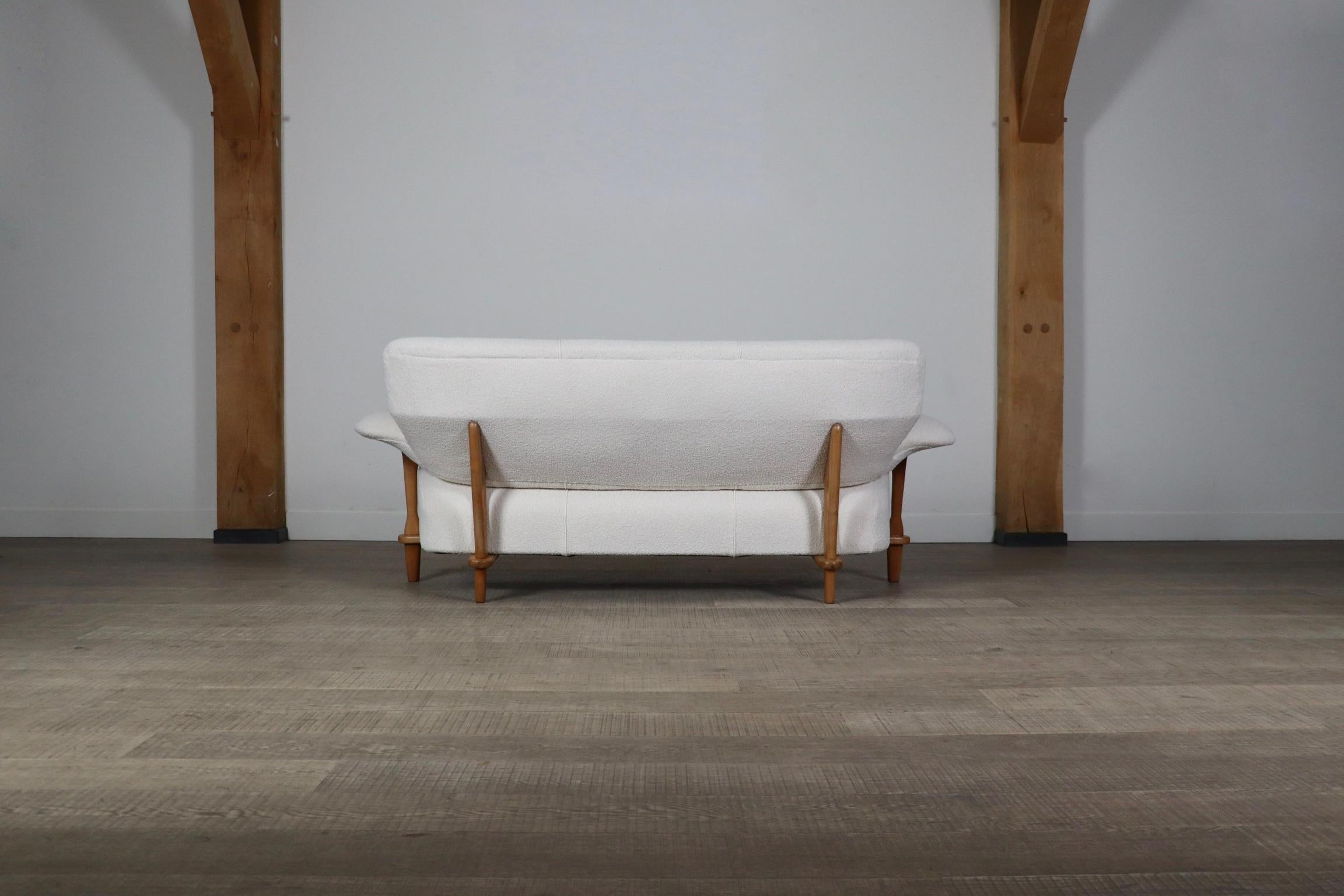 Theo Ruth for Artifort Sofa 109 in bouclé and oak, 1950s For Sale at ...