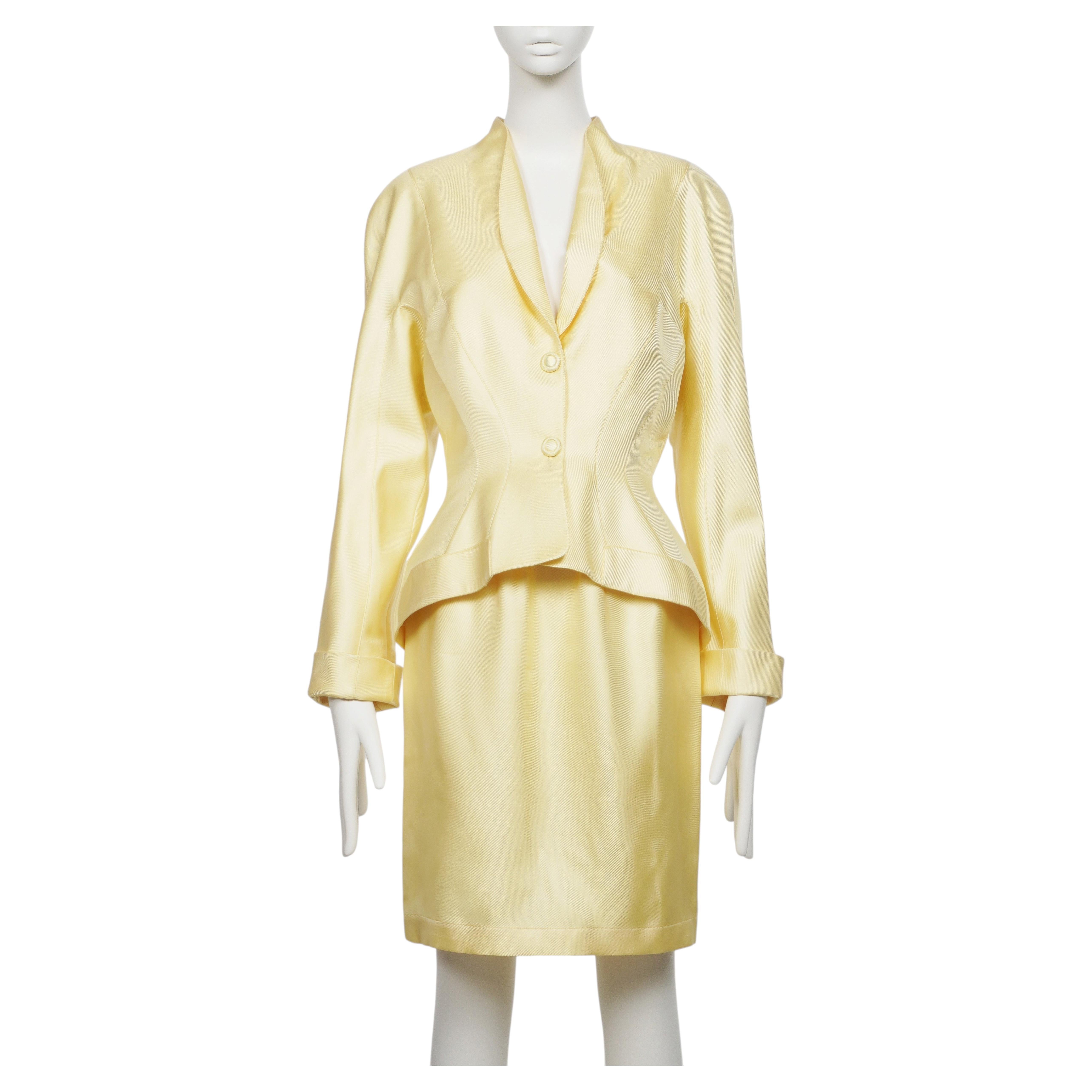 1990s Fashion - 670 For Sale at 1stDibs