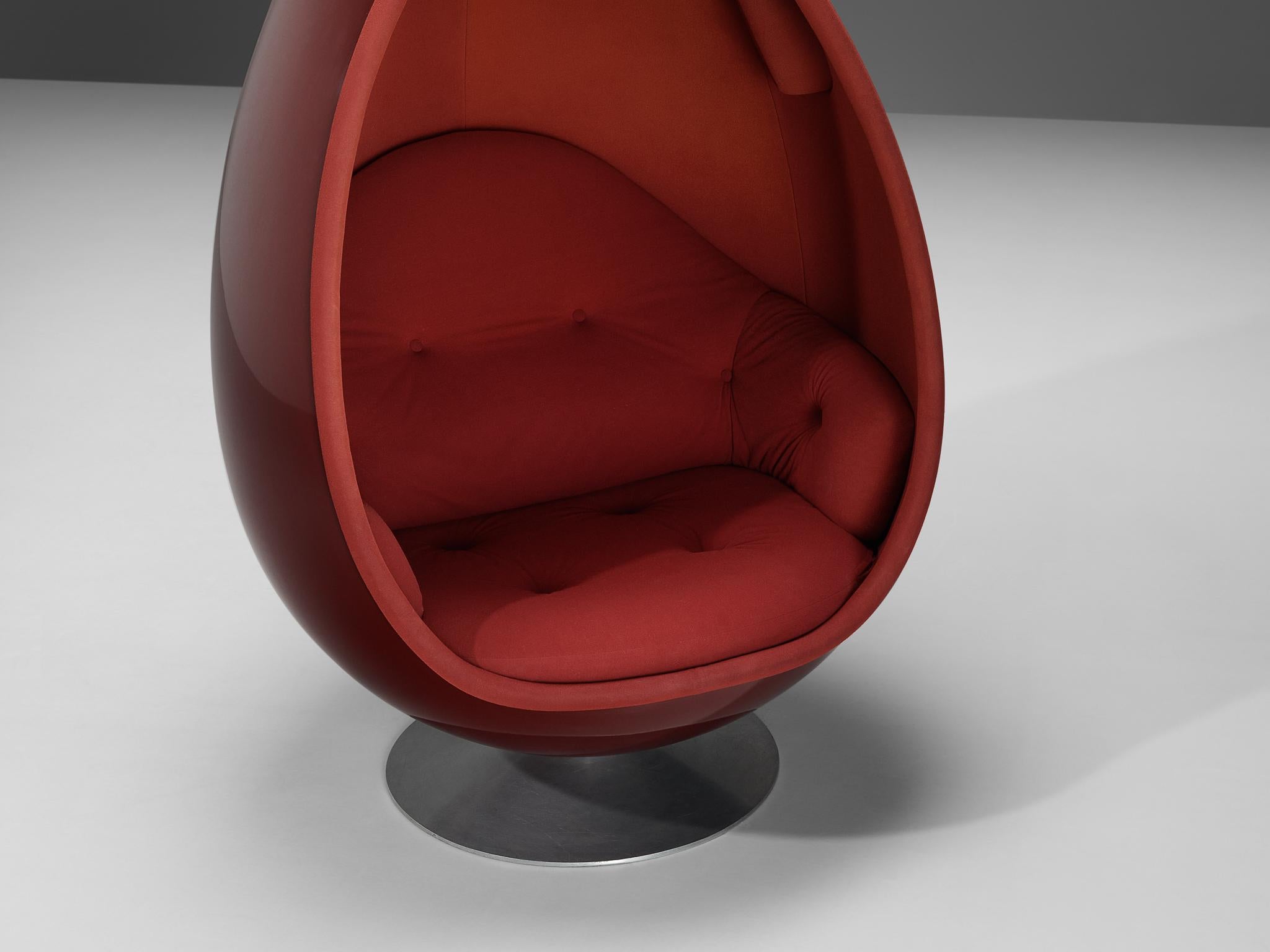 Thor Larsen for Torlan Staffanstorp 'Ovalia' Egg Chair in Red ...