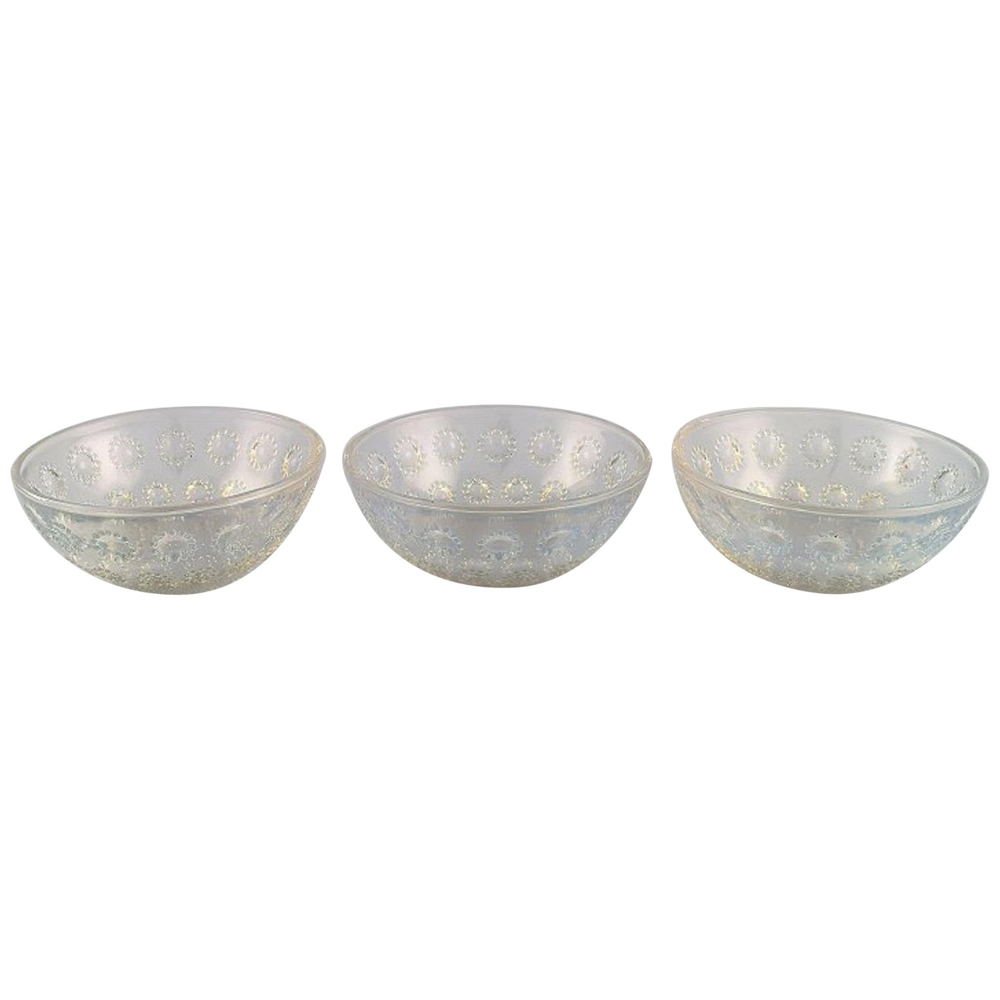 1932 René Lalique Set of 12 Glass Bourgueil Hand Bowls, Art Deco Bowls ...