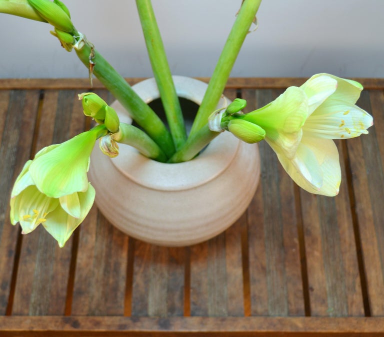 Three Ivory White 1980's Studio Pottery Vases For Sale at 1stDibs