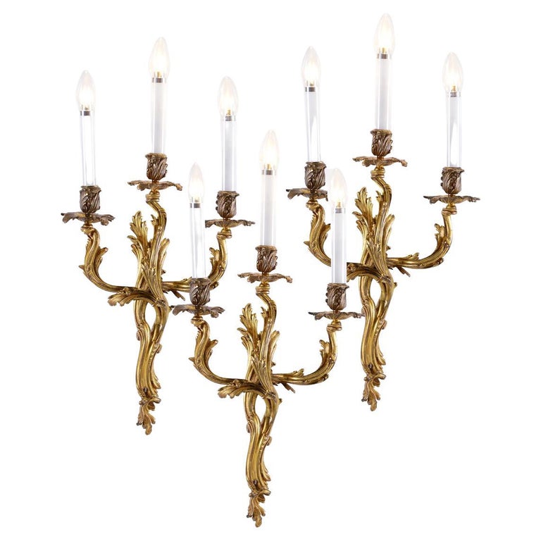 Trois appliques murales rococo originales de l'époque en bronze, bronze ...