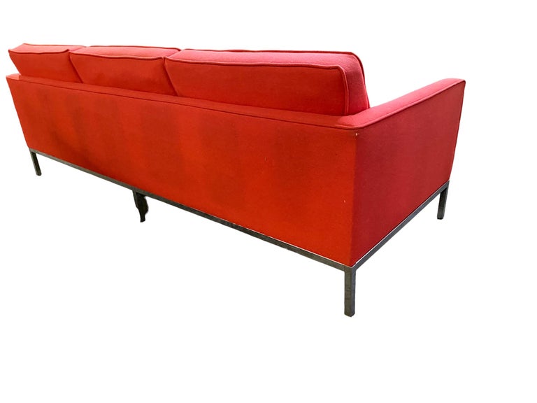 Florence Knoll Style Three Seat Lounge Sofa For Sale at 1stDibs
