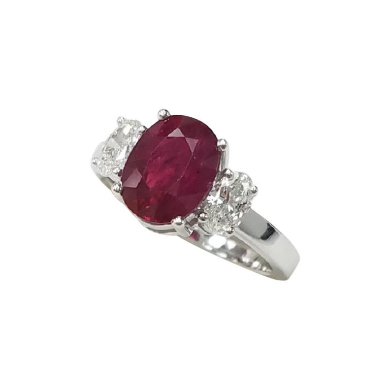 Three-Stone 18 Karat White Gold Oval Cut Ruby and Diamond Ring For Sale ...