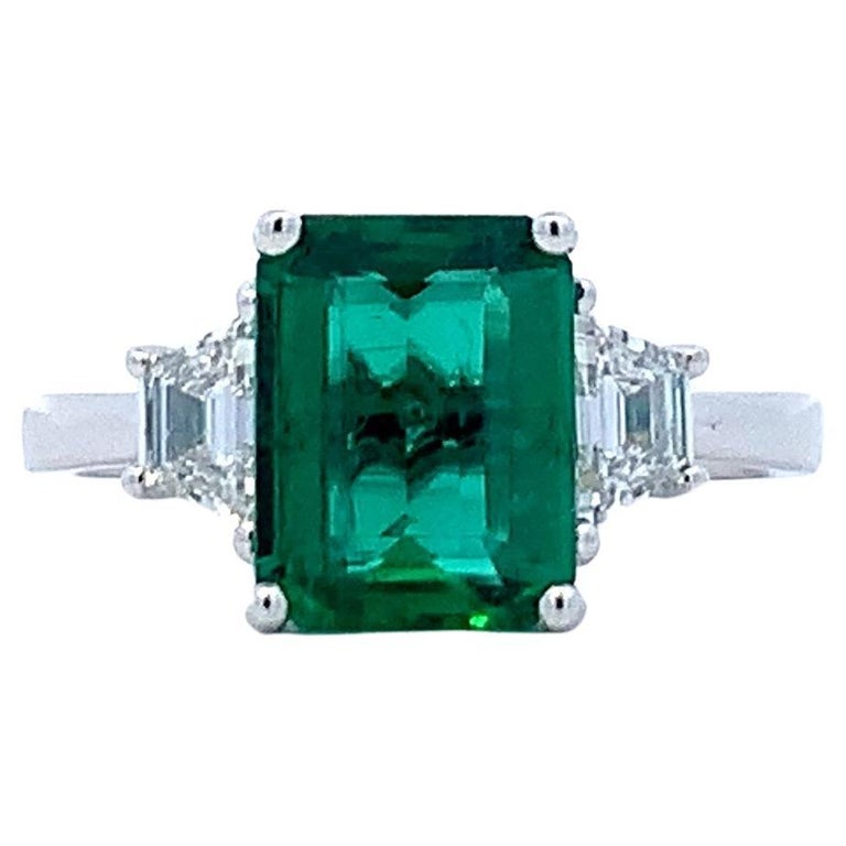Three Stone Emerald Ring 'Ref #18087' For Sale at 1stDibs
