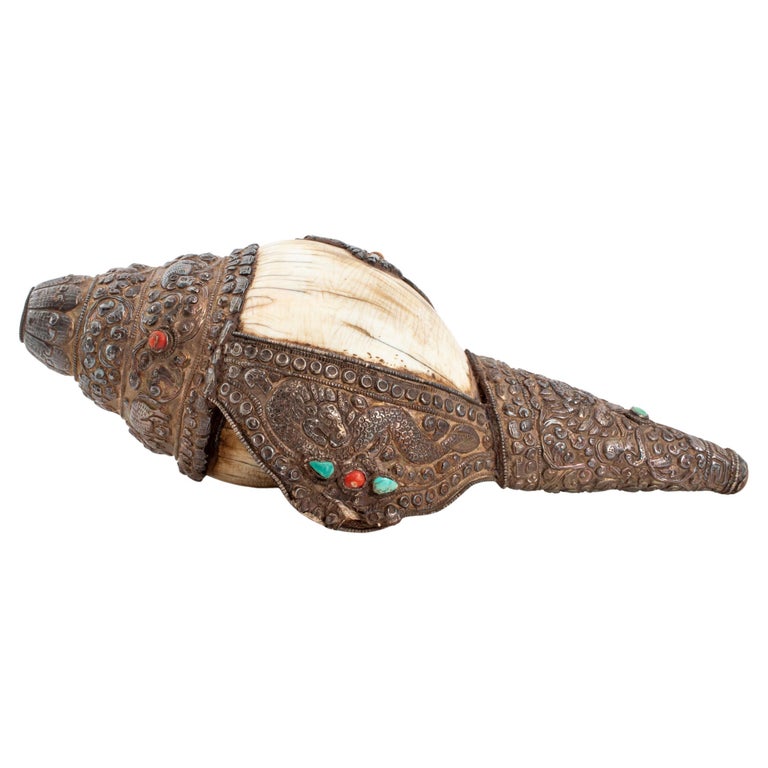 Tibetan Silver Covered Conch Shell Horn, 19th Century For Sale at 1stDibs