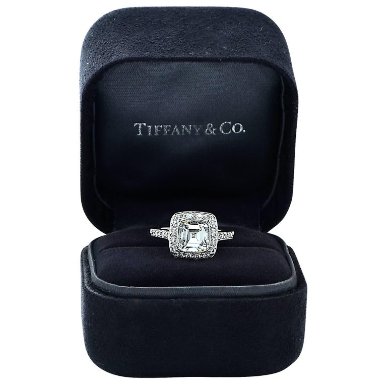 Tiffany and Co. Legacy Diamond Engagement Platinum Ring at 1stDibs ...