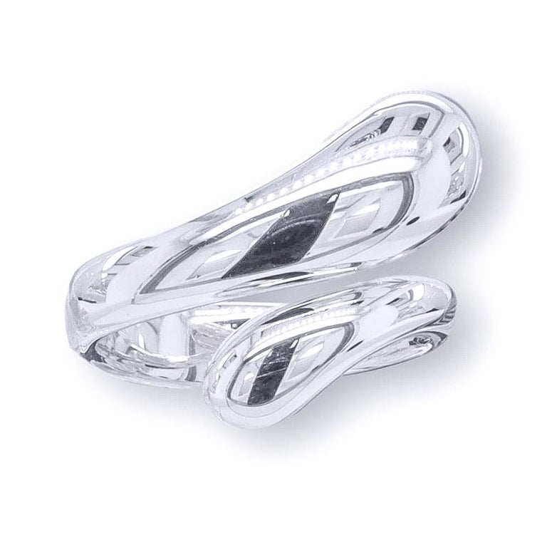 Tiffany and Co. Elsa Peretti Sterling Silver Teardrop Bypass Ring For Sale at 1stDibs