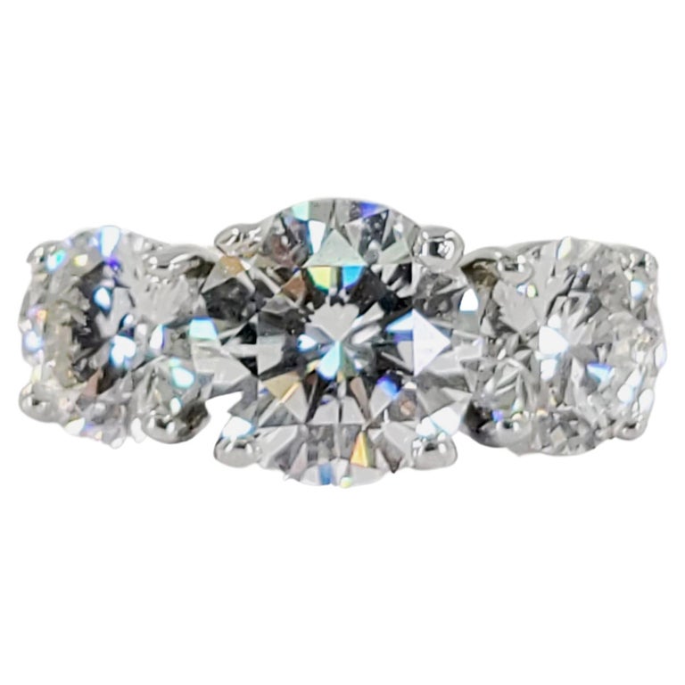 Tiffany and Co Platinum 3 Stone Diamond Engagement Ring For Sale at 1stDibs