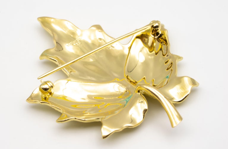 Tiffany and Co. Vintage Sugar Maple Leaf Brooch in 18 Karat Gold For ...