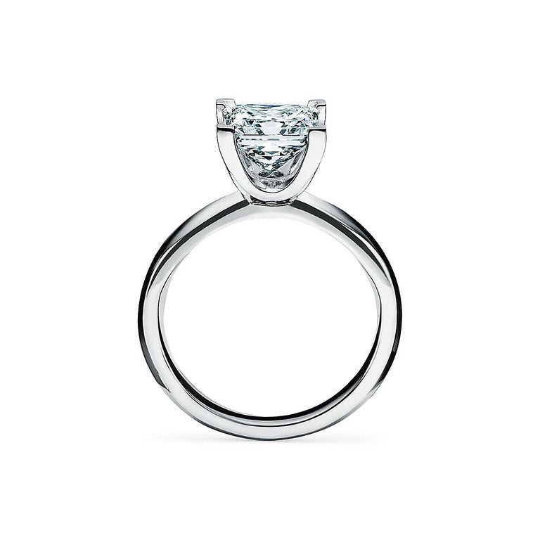 Tiffany and Co. 1 Carat Princess Cut Engagement Ring For Sale at 1stDibs