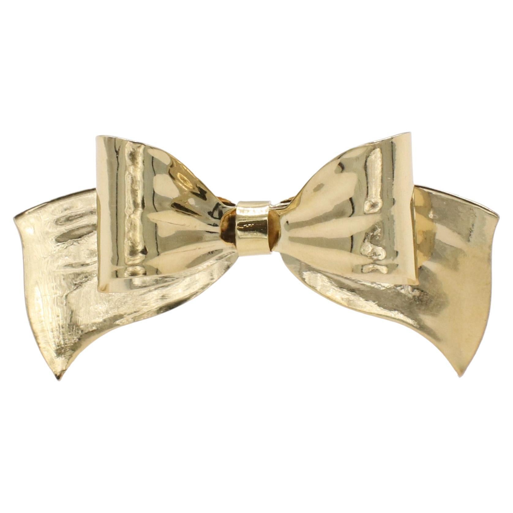 Tiffany and Co. Swirl Ribbon Yellow Gold Brooch For Sale at 1stDibs