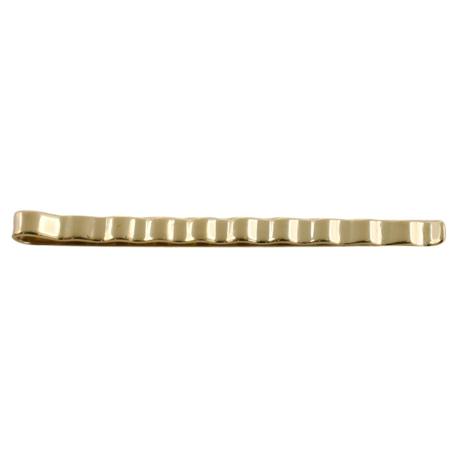 Tiffany and Co. 14 Karat Yellow Gold Tie Bar Pin Clip For Sale at 1stDibs