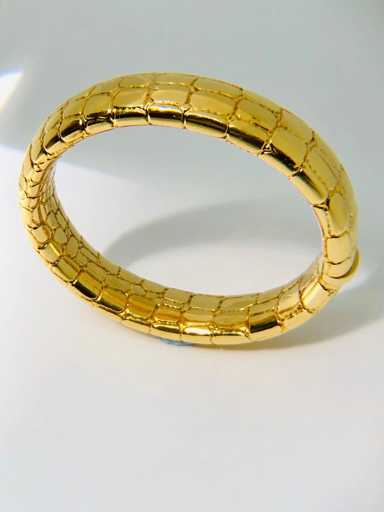 Tiffany and Co. 18 Carat '18 Karat' Yellow Gold Crocodile Bangle at 1stDibs